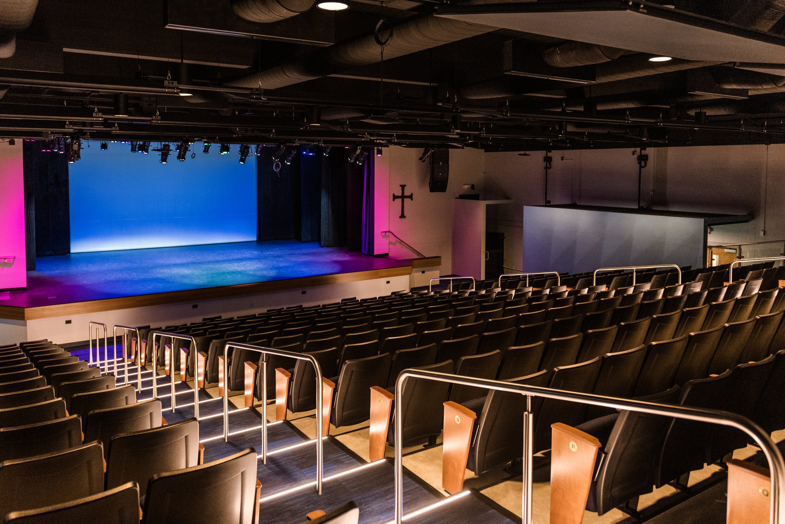 Mount Notre Dame - Performing Arts Center - R.J. Beischel Building Co.